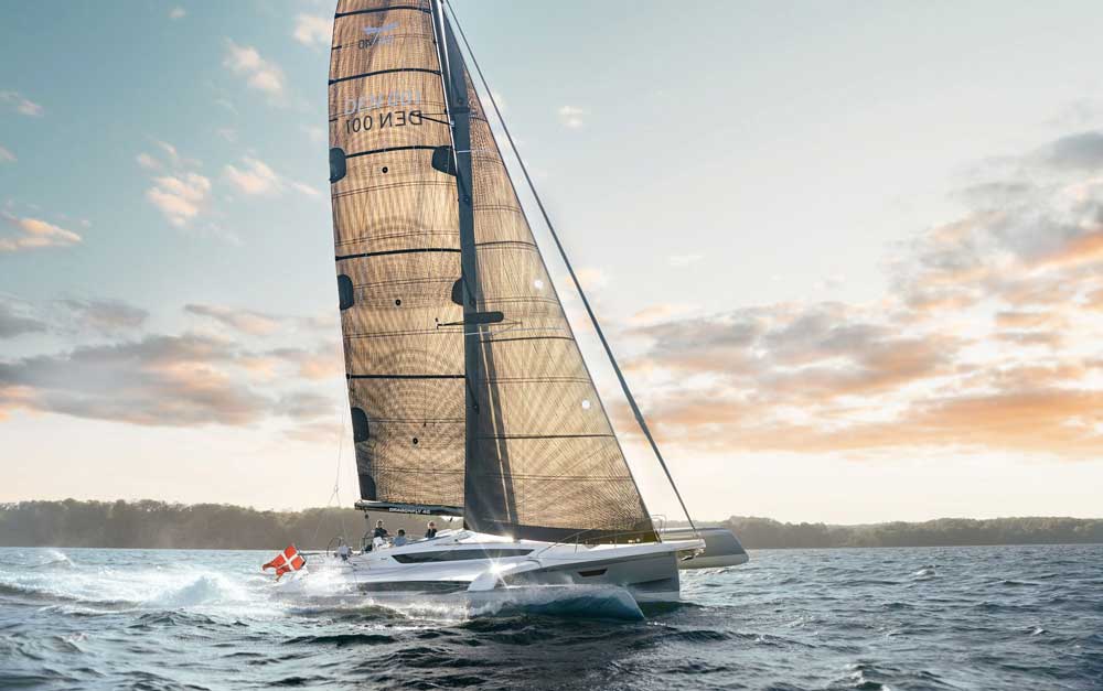 NEW Dragonfly 40 C introduced | Multihull Solutions